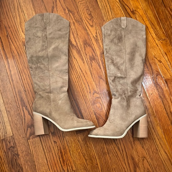 Oasis Society | Shoes | New Without Box Oasis Society Stephanie Boots ...